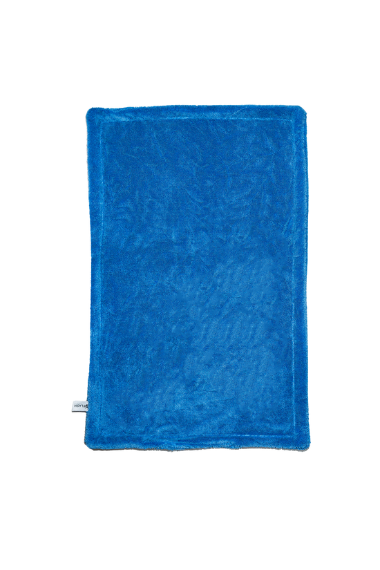 THE GIANT FLASH TOWEL – FLASHDETAIL INT.